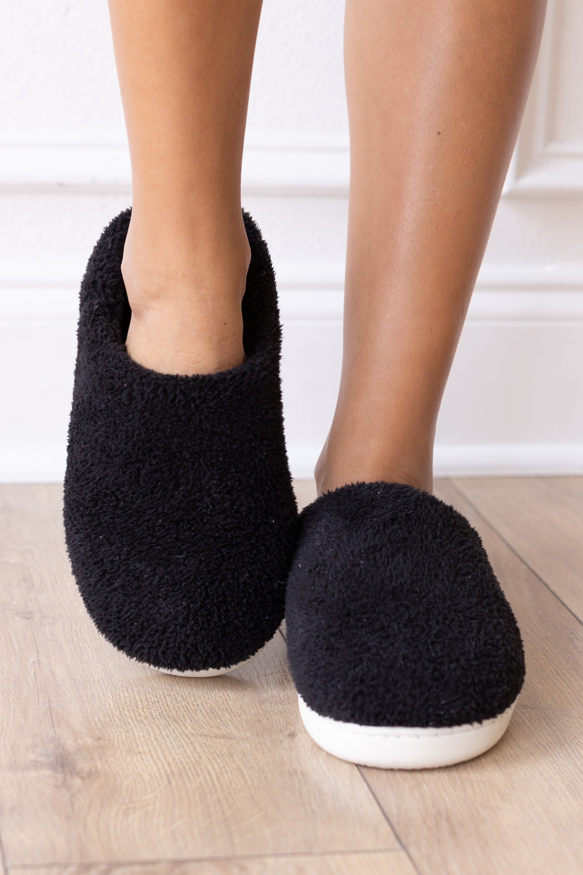 Plushy Bliss Black Slippers – Southern Grace Wholesale