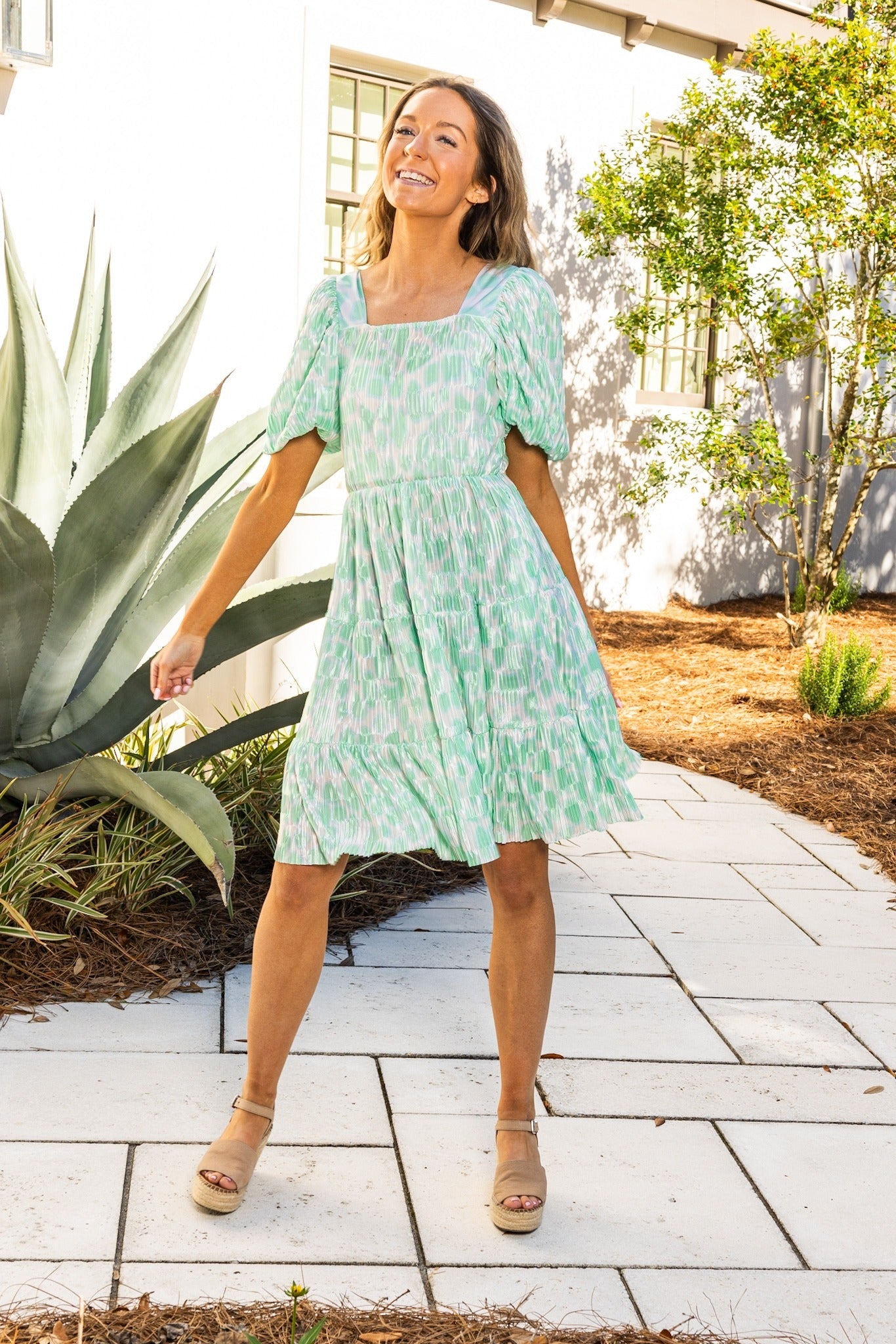 Minty Elegance Puff Dress – Southern Grace Wholesale